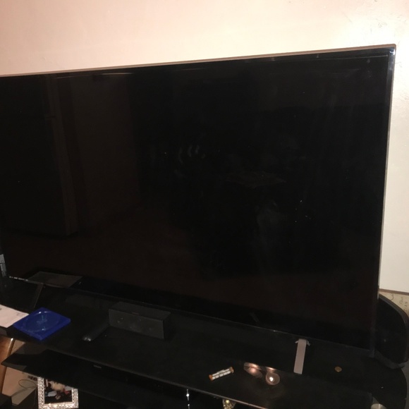 PIXIO | Other | Hd 3d Mega Pixel Tv And Speakers | Poshmark
